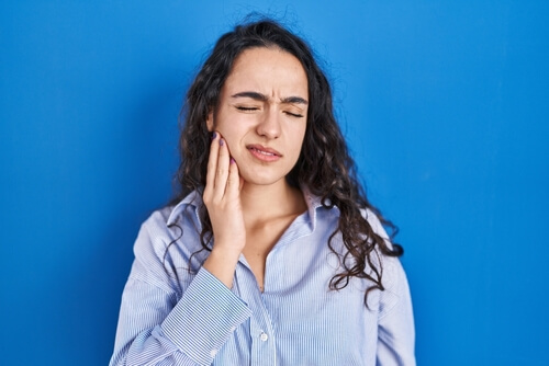 Why Do My Teeth Feel Tingly? | Dean Armstrong DDS